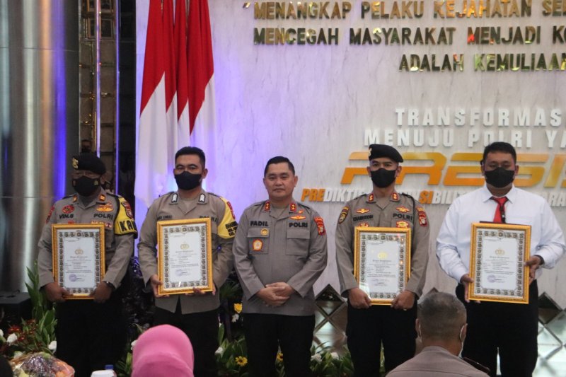 Dihadiri Imam Besar Masjid Istiqlal, Polda Metro Jaya Gelar Syukuran di Harlah ke-73 Tahun ...